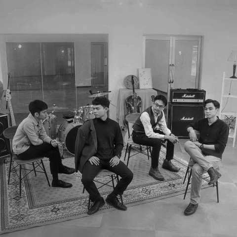 “Today & Tomorrow" Video Musik dari Debut Album Gluff Band