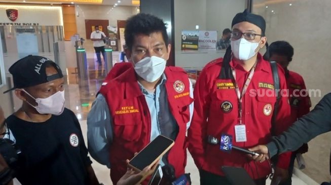 Sandy Tumiwa Gagal Polisikan Ustaz Khalid Basalamah, Ini yang Akan Dilakukannya