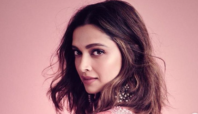 Profil Deepika Padukone, Pembawa Trofi Piala Dunia 2022