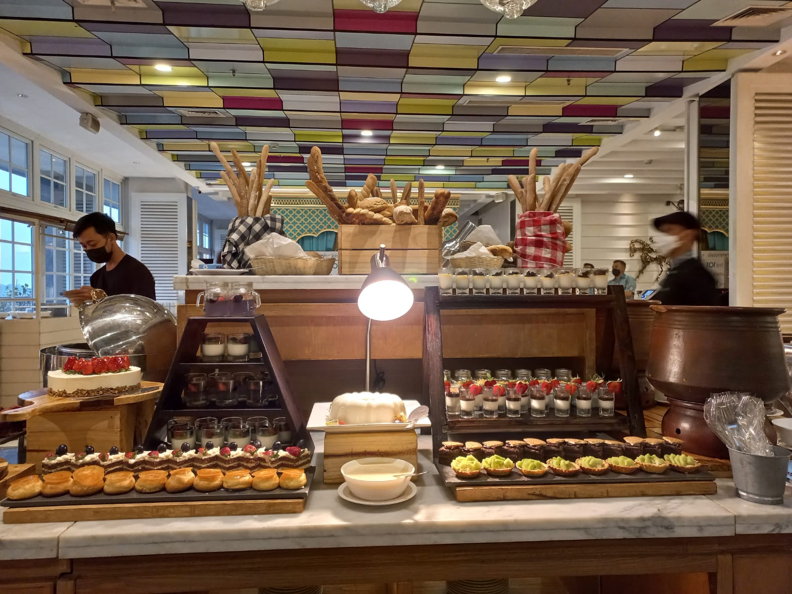 Premium Buffet Ala Turki di THE 1O1 Bogor Suryakancana