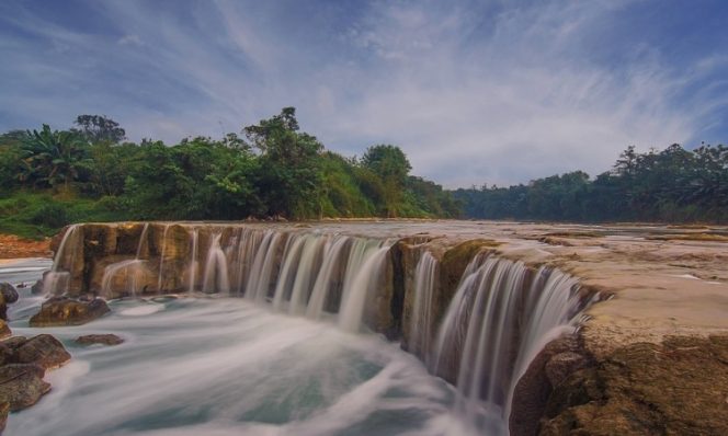 Curug Parigi, Air Terjun Niagara Mini yang Ada di Bekasi