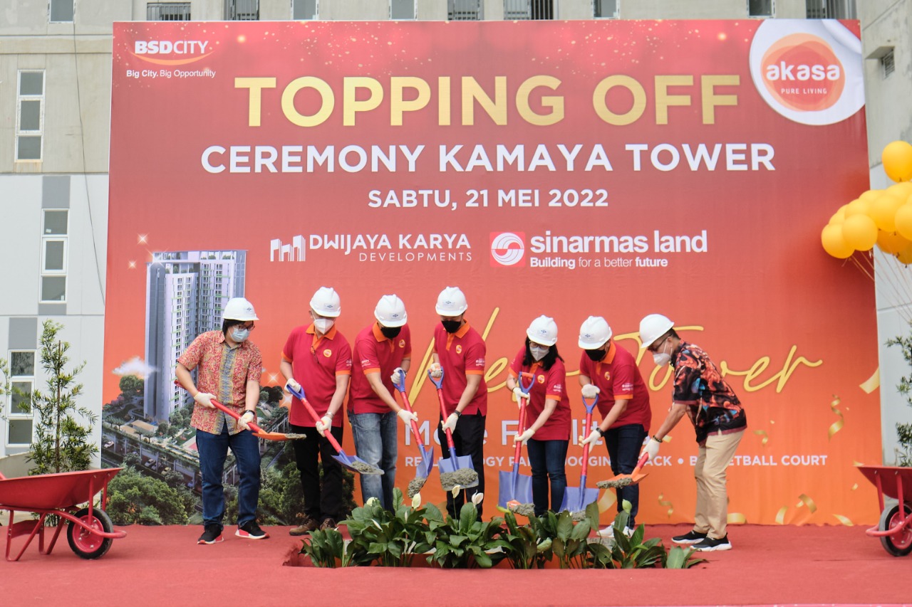 SML Gelar Topping Off Tower Kamaya di Apartemen Akasa Pure Living