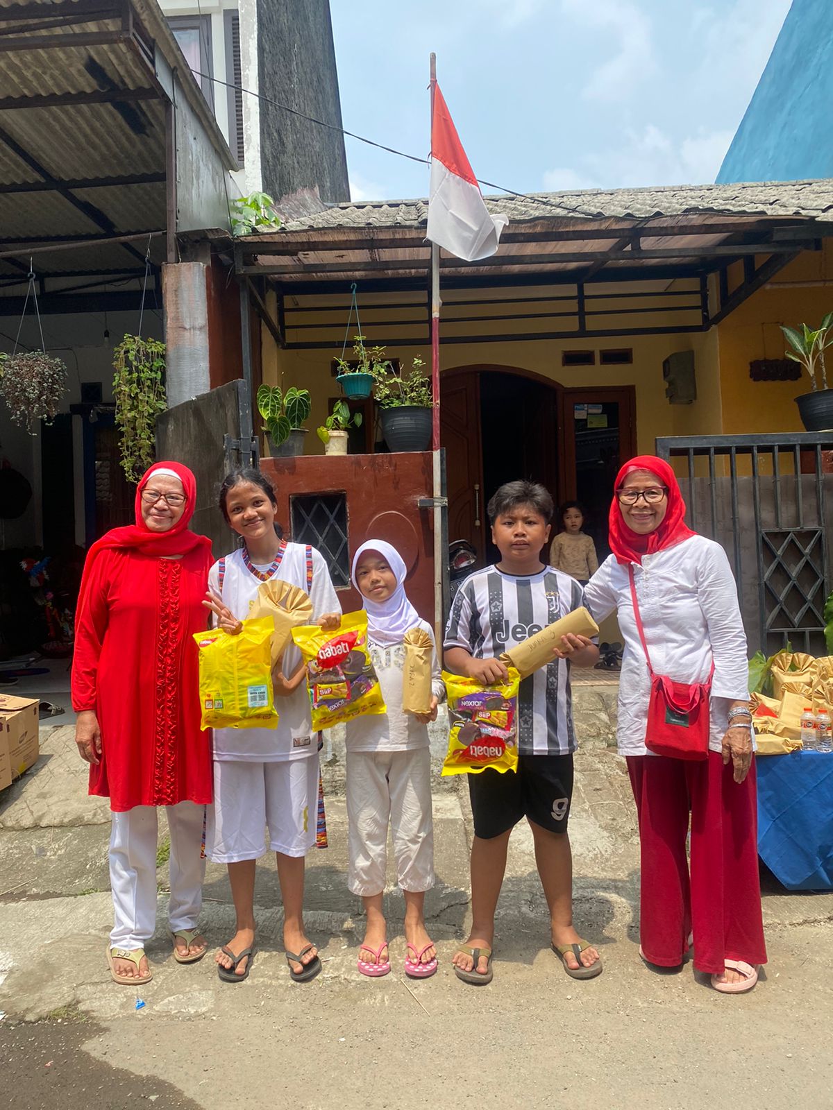 Gaung Pekik Merdeka Bergema di Ciomas Permai