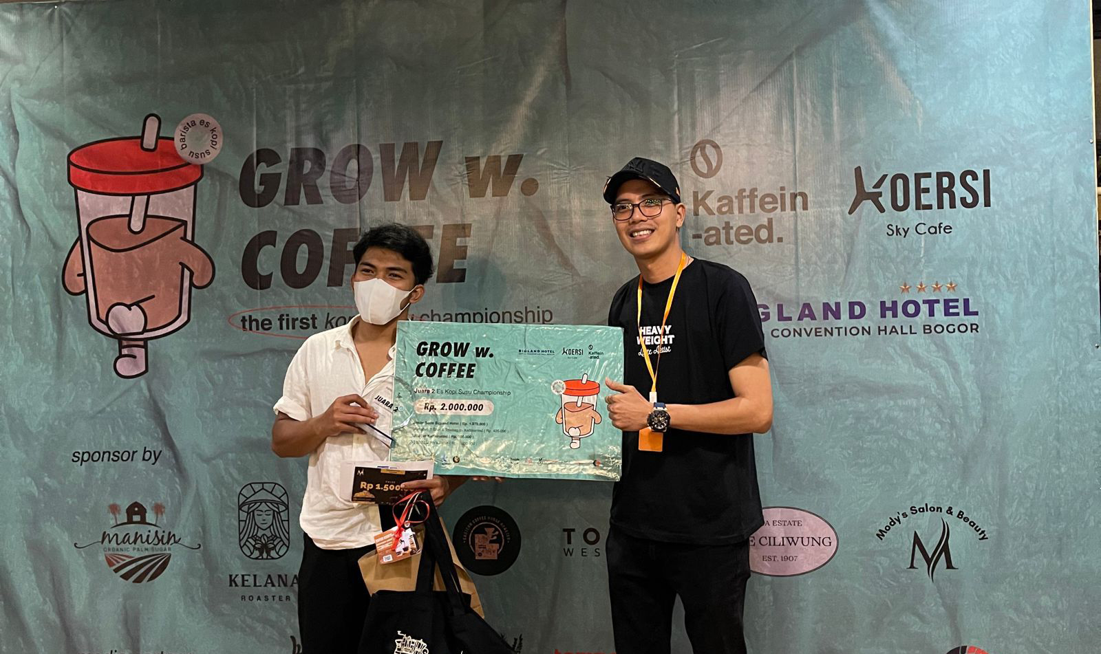 Koersi Sky Cafe dan Kaffenaited Gelar Lomba Kopi Susu Pertama