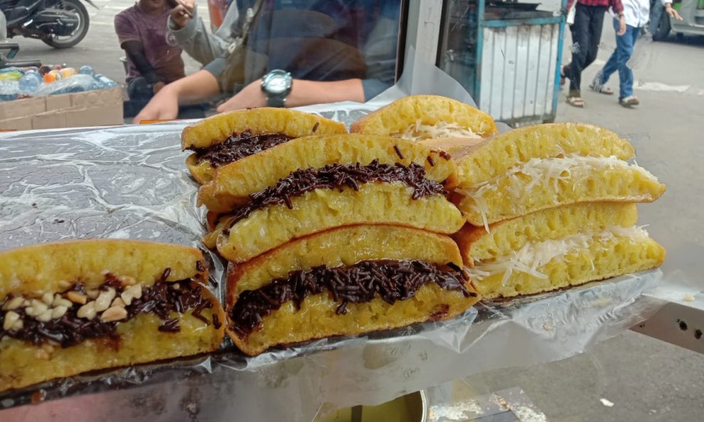 Martabak Manis Mini dengan Varian Rasa yang Menggoda