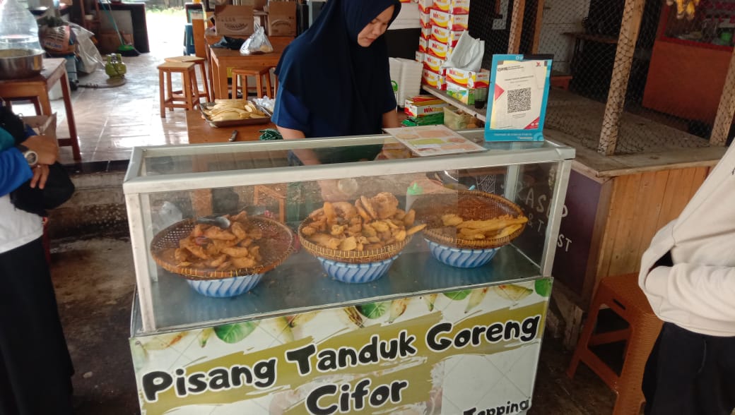 Pisang Tanduk Cifor dengan Aneka Toping di Kota Bogor