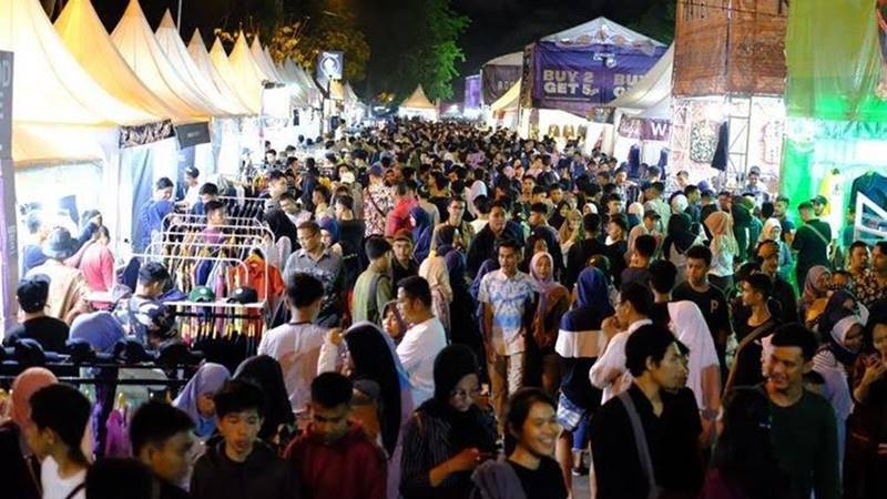 JakCloth: Pakaian Bekas Impor Ilegal Tidak Bayar Pajak dan Cukai ...