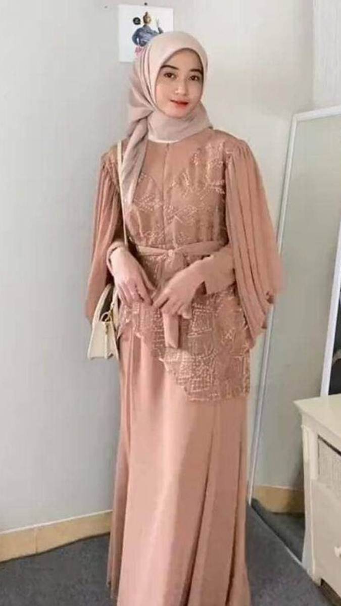 Model Baju Gamis Brokat 2023 Desain Modern dan Mewah, Cek!