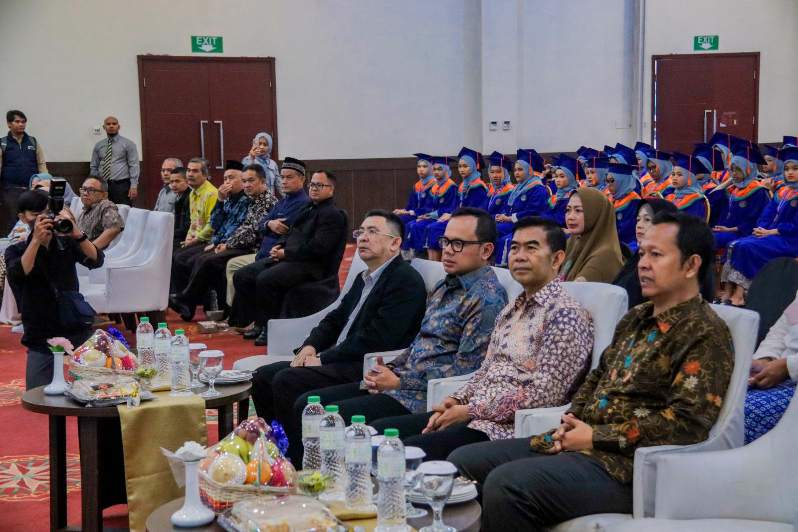 Pelepasan SMP Bosowa Bina Insani, Bima Arya Sampaikan Pesan Motivasi ...