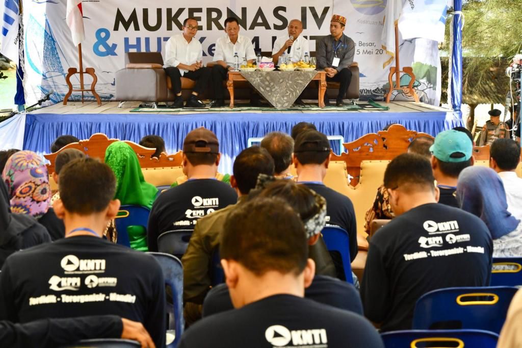 MenKopUKM Sebut Pemerintah Akan Perbanyak SPBU Nelayan