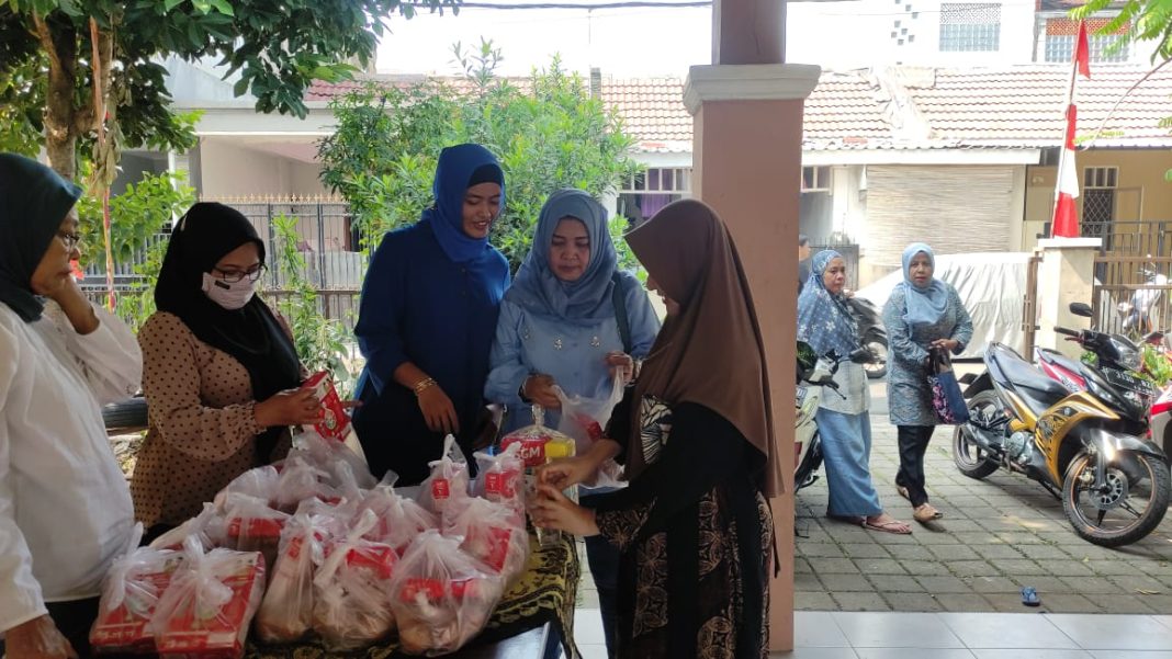 Tekan Stunting, Naviri Priliarahma Beri Makanan Tambahan Bagi Balita