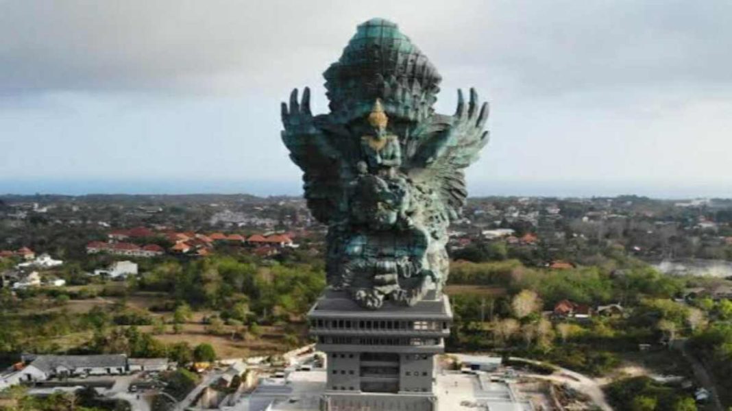 10 Nama Patung Terbesar di Indonesia dari 45 Meter Sampai 121 Meter