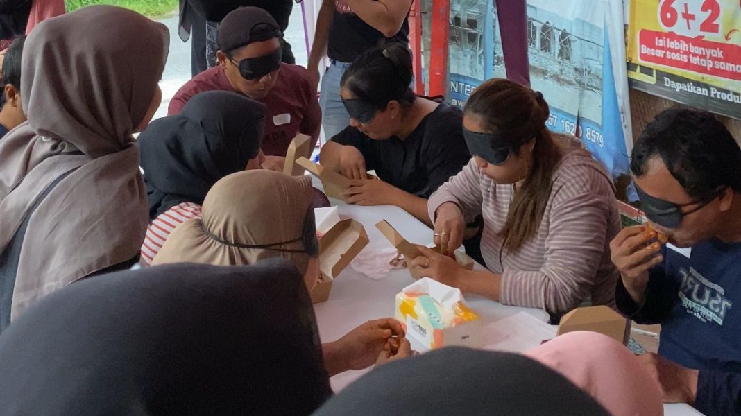 Redbox Frozen Food dan Perfectio Gelar Lomba Makan Ayam Pedas Berhadiah ...